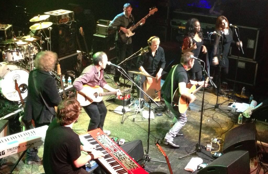 FEATURE INTERVIEW: CUTTING CREW AT TRADING BOUNDARIES - Great Music Stories