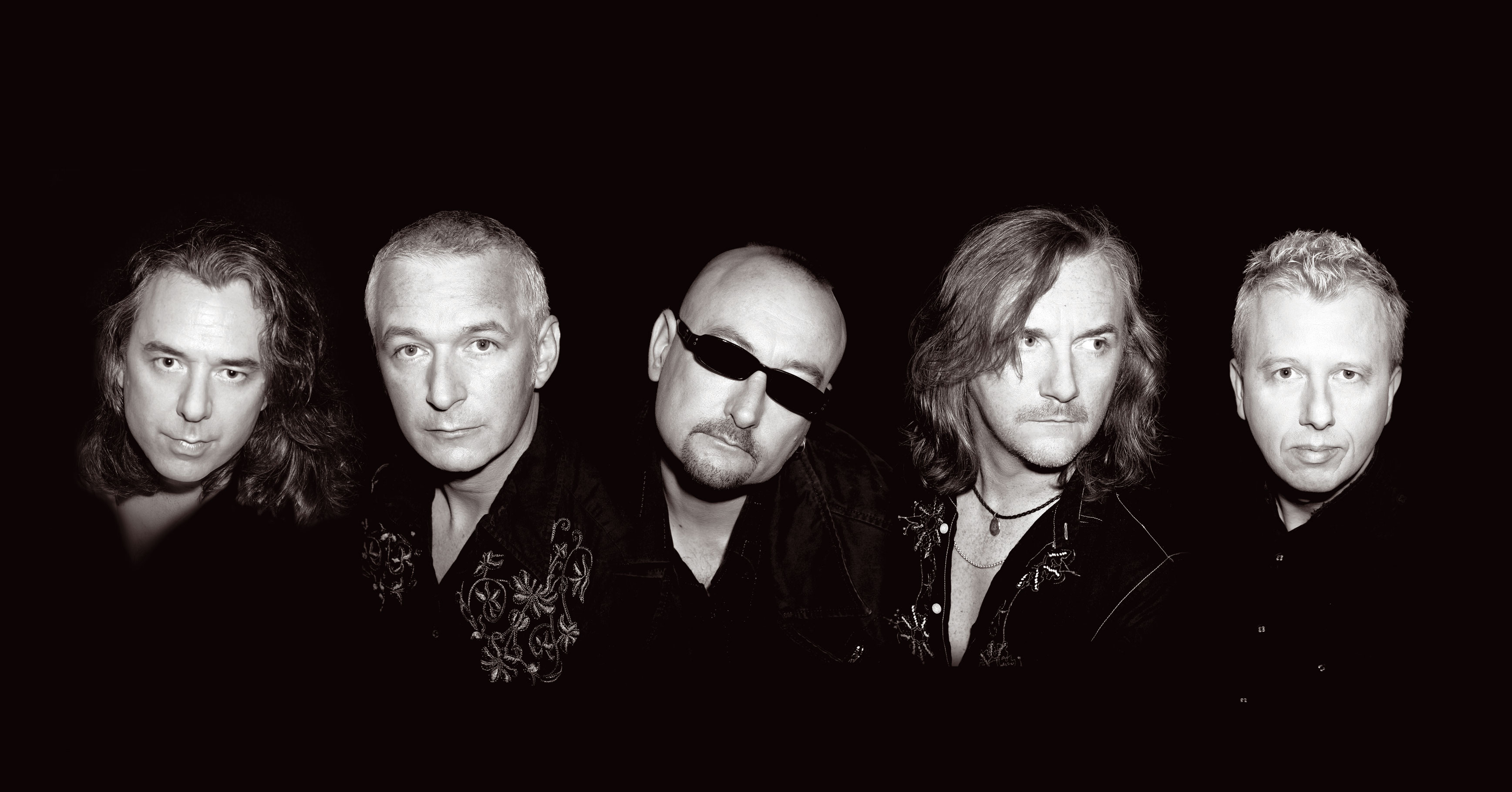 FEATURE INTERVIEW: THUNDER – RIP IT UP - Great Music Stories